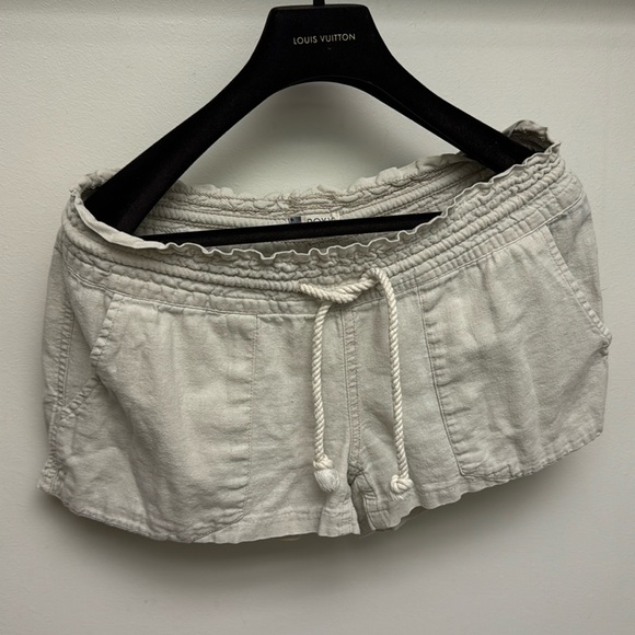 Roxy | Shorts | Roxy Short Shorts Medium | Poshmark